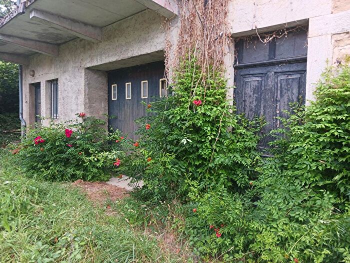 Maison à vendre - Perrigny - 7 pièces - 3 chambres