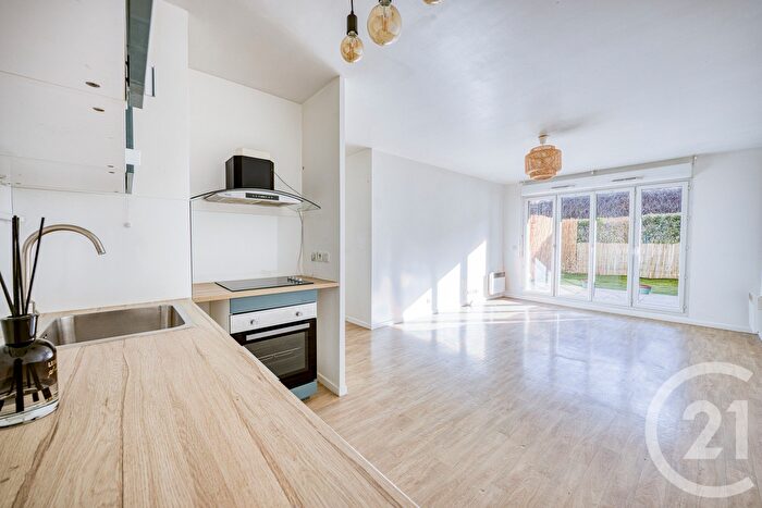 Appartement à vendre - Vigneux-sur-Seine, Croix-Blanche - 3 pièces - 2 chambres