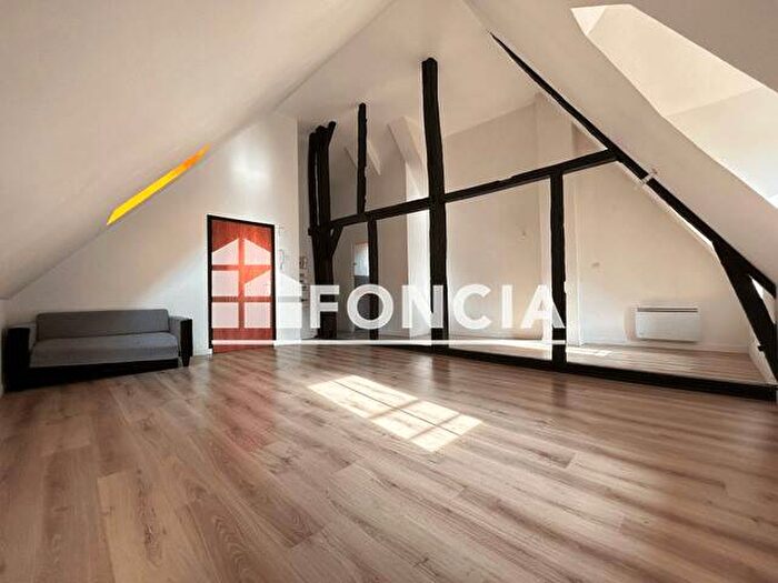 Appartement à louer - Plateau, Laon - 2 pièces - 1 chambre