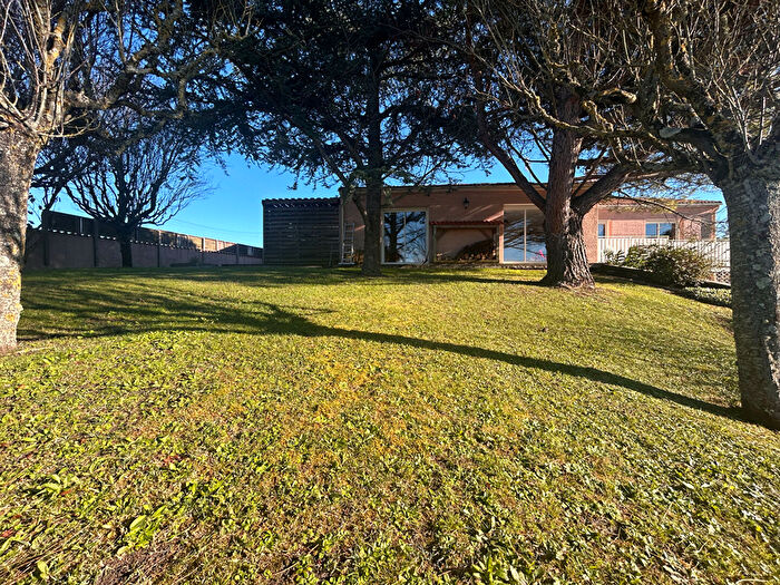 Maison à vendre - Breuillet - 6 pièces - 4 chambres