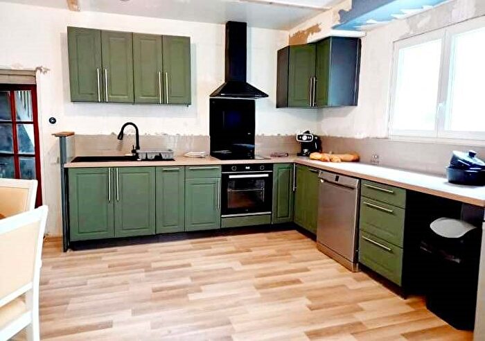 Maison 4 pièces à Chabanais, à vendre