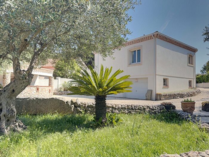 Maison à vendre - Sauvian - 8 pièces - 5 chambres