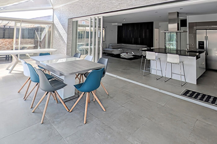 Maison à vendre - Gigean - 5 pièces - 4 chambres