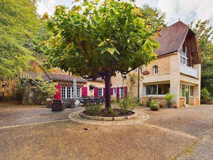 Maison à vendre - Sarlat-la-Canéda - 4 pièces - 3 chambres