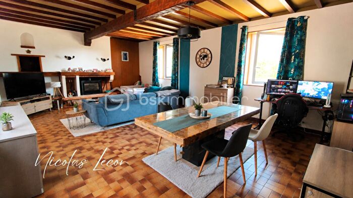 La Guerche-sur-l'Aubois : Maison 5 pièces à vendre