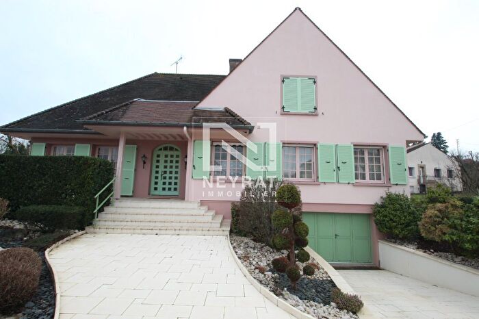 Maison à vendre - Saint-Usuge - 6 pièces - 5 chambres