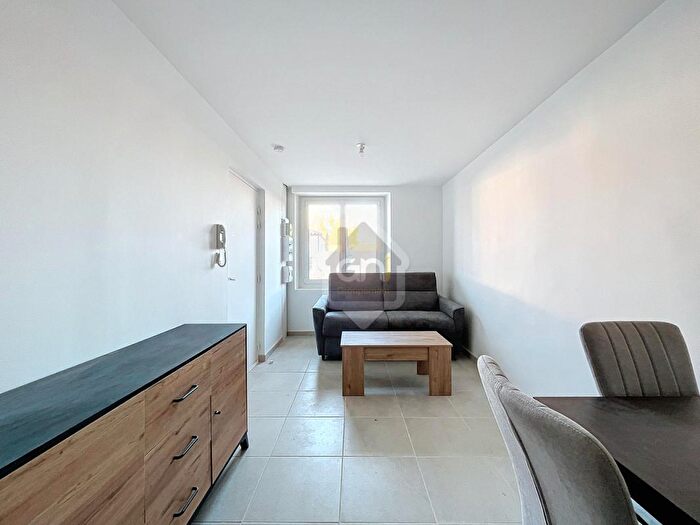 Appartement à louer - Mallemort - 1 pièce
