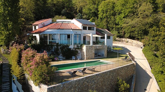 Grasse, Magagnosc, Saint-Mathieu - Maison 5 pièces à vendre