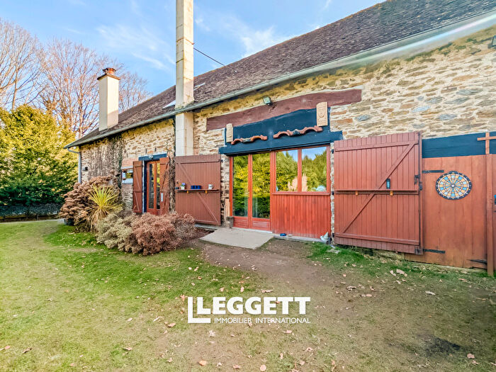 Maison à vendre - Coussac-Bonneval - 6 pièces - 4 chambres