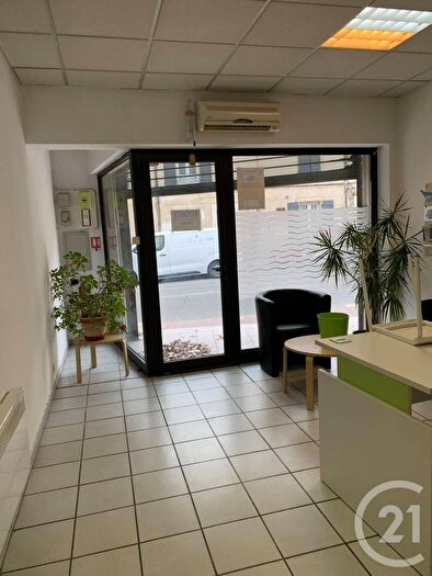 Appartement à louer - Bagnols-sur-Cèze - 3 pièces