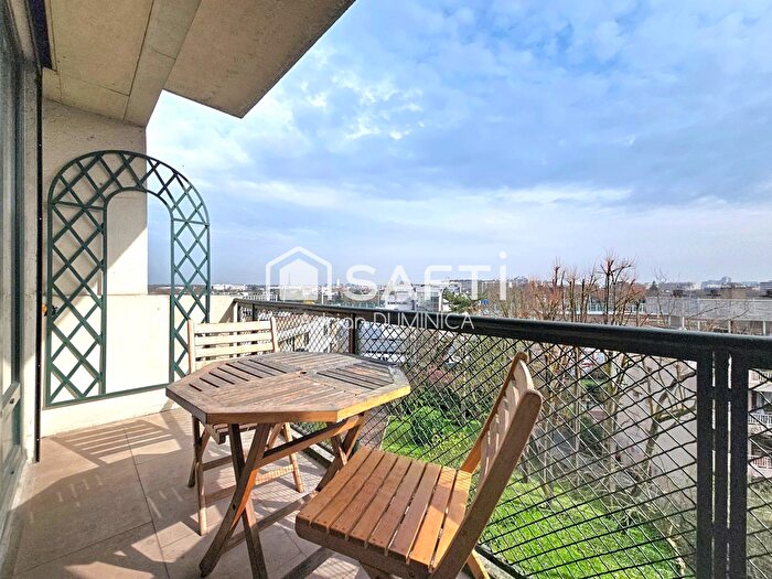 Appartement à vendre - Saint-Cloud, Centre-ville - 4 pièces - 3 chambres