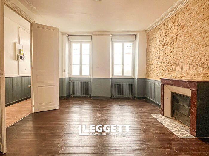 Maison à vendre - Ruffec - 5 pièces - 4 chambres