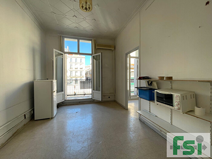 Maisons à vendre et appartements à louer - 1