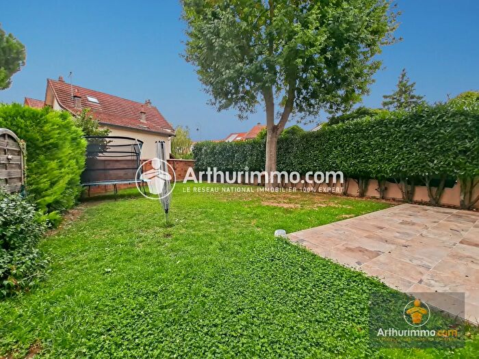 Maison à vendre - Saint-Pierre-du-Perray - 6 pièces - 4 chambres