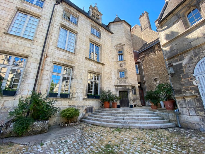 Bourges, Centre-ville, Charlet, Lahitolle, Pignoux, Sembat - Appartement 4 pièces à louer