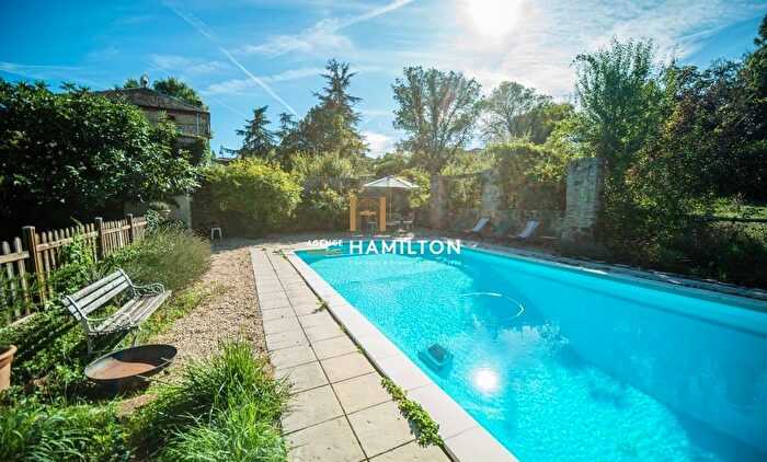 Les Cabannes : Maison 10 pièces à vendre