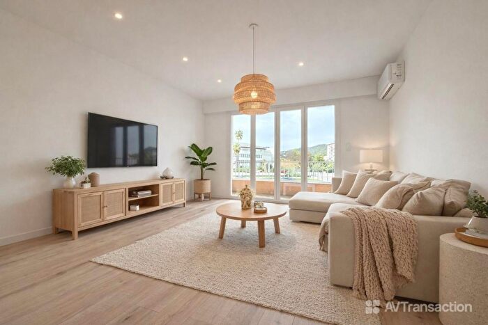 Appartement à vendre - Ajaccio, Mezzavia - 3 pièces - 2 chambres