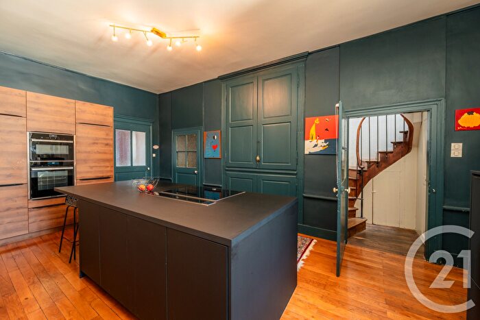 Appartement 7 pièces à Chambéry, Centre-ville, à vendre