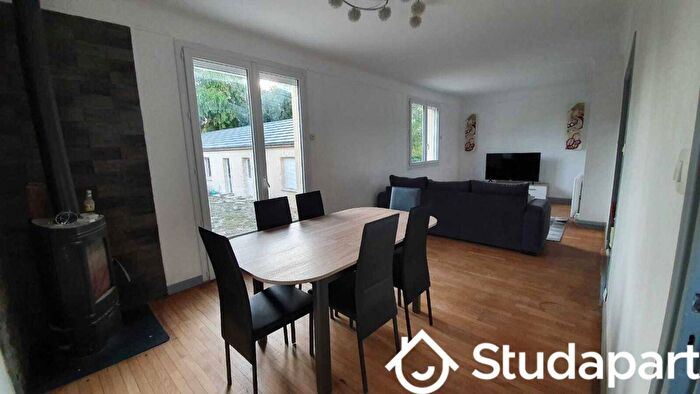 Appartement à louer - Trévois-Croncels, Troyes - 1 pièce - 3 chambres