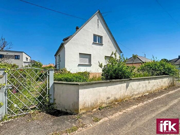 Sainte-Croix-en-Plaine : Maison 5 pièces à vendre