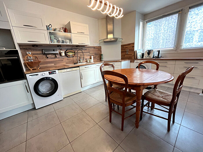 Appartement à vendre - Montigny-le-Bretonneux, La Sourderie Nord - 4 pièces - 3 chambres