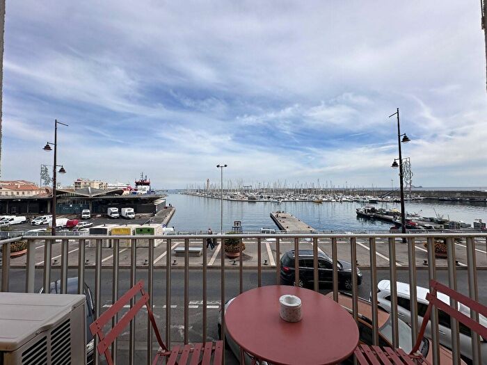 Appartement à louer - Bassin Orsetti-Bassin du Midi, Sète - 2 pièces - 1 chambre