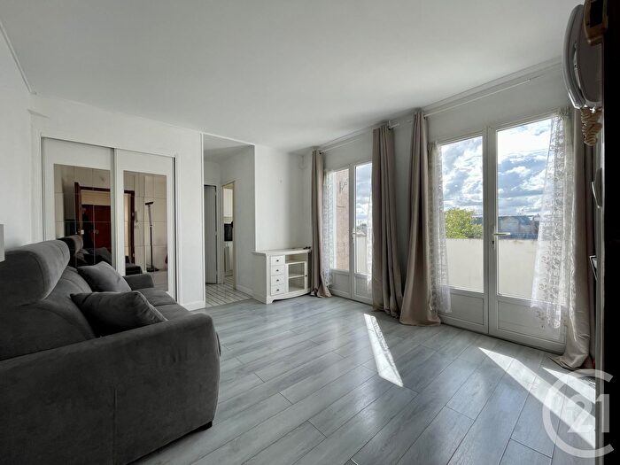 Villeparisis, La Poste, Centre culturel : Appartement 1 pièce à vendre