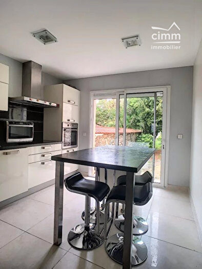 Maison à louer - Montargis, Saint-Dominique - 4 pièces - 3 chambres