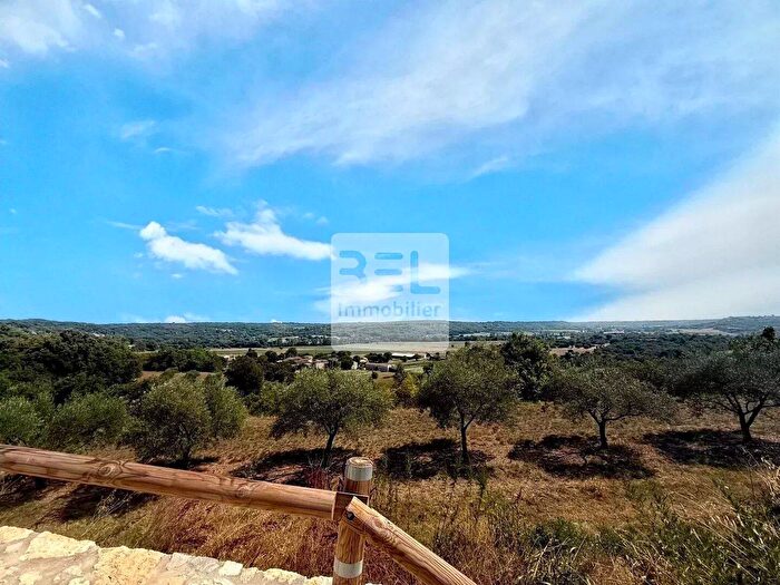 Maison à louer - Lussan - 5 pièces - 3 chambres