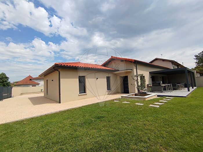 Maison à vendre - Sainte-Euphémie - 6 pièces - 4 chambres