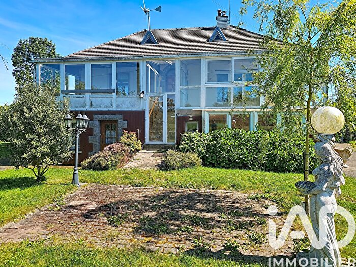 Maison à vendre - Saint-Marc-le-Blanc - 5 pièces - 4 chambres