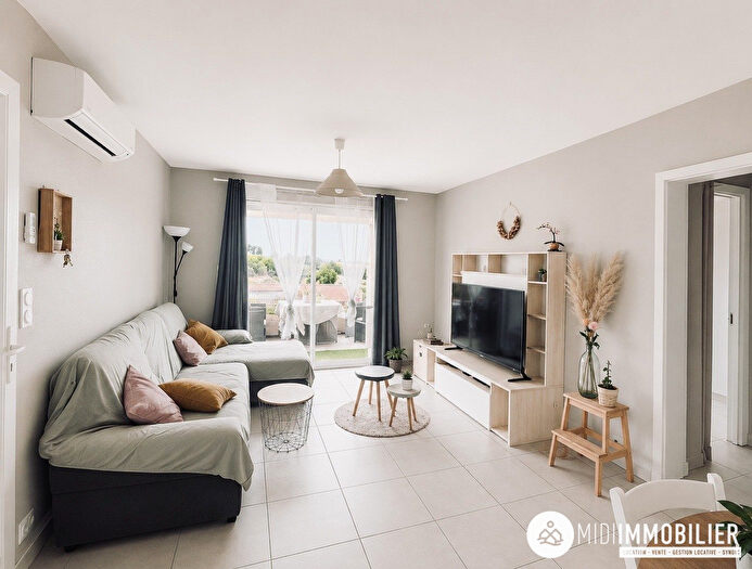 Appartement 3 pièces à Dénat, à louer