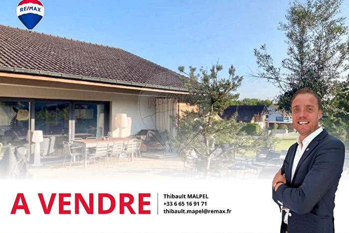 Maison à vendre - Hagenthal-le-Bas - 7 pièces - 6 chambres