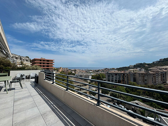 Ville-di-Pietrabugno : Appartement 4 pièces à louer
