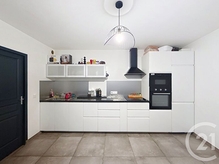 Appartement à vendre - Montfermeil, Centre-ville - 2 pièces - 1 chambre