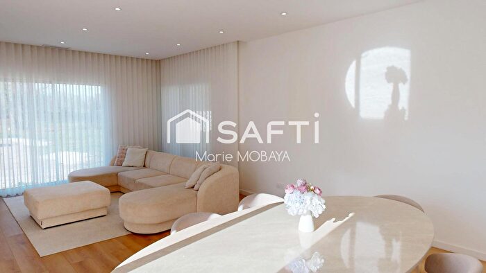 Maison à vendre - Cubzac-les-Ponts - 4 pièces - 3 chambres