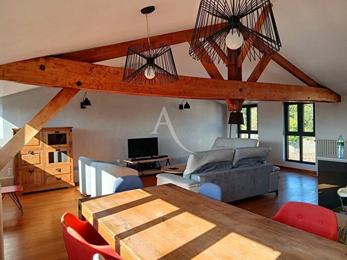 Appartement à louer - Jonzac - 3 pièces - 2 chambres