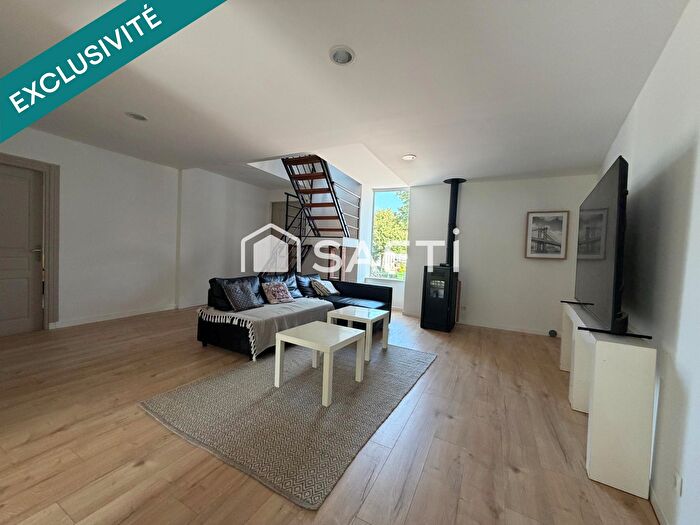 Saint-Allouestre : Maison 6 pièces à vendre