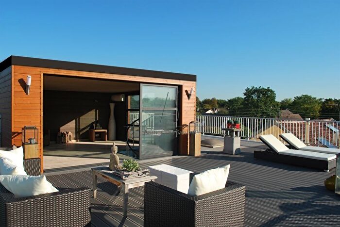 Appartement à vendre - Montesson - 5 pièces - 2 chambres