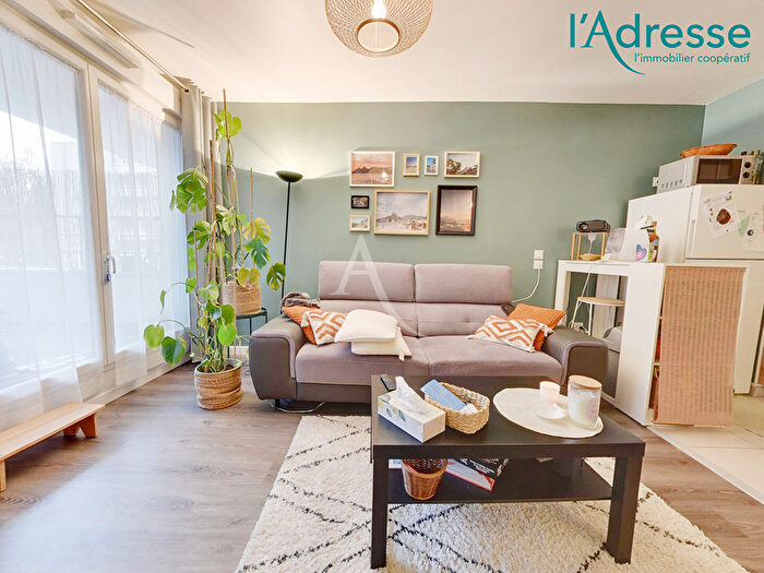 Appartement à vendre - Noisy-le-Grand, Est - 2 pièces - 1 chambre