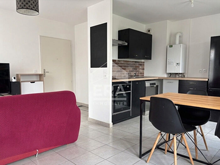 Vert-le-Petit : Maison 3 pièces à vendre