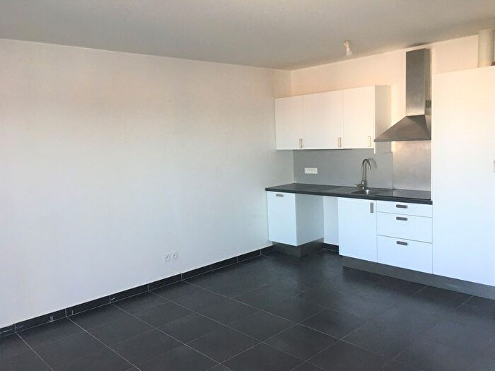 Appartement à louer - Noisy-le-Grand, Sud - 2 pièces - 1 chambre