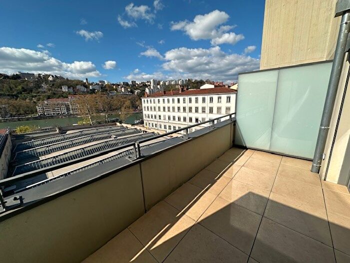 Appartement à louer - Lyon e , Perrache, Confluence - 3 pièces - 2 chambres