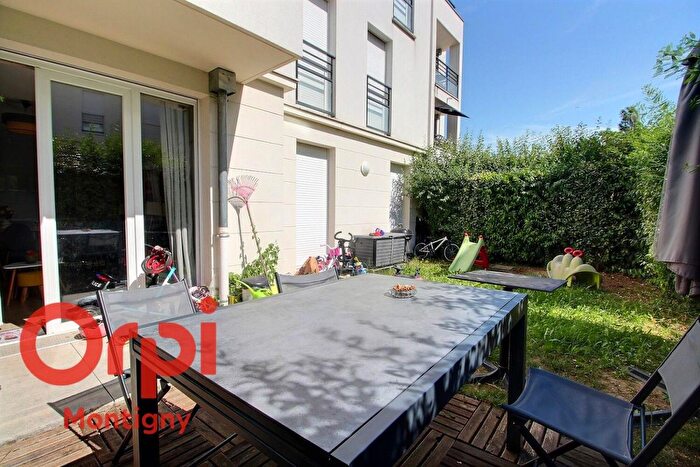 Montigny-le-Bretonneux, Le Village : Appartement 3 pièces à vendre