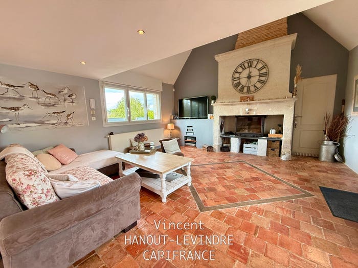 Maison 8 pièces à vendre à Soulaire-et-Bourg