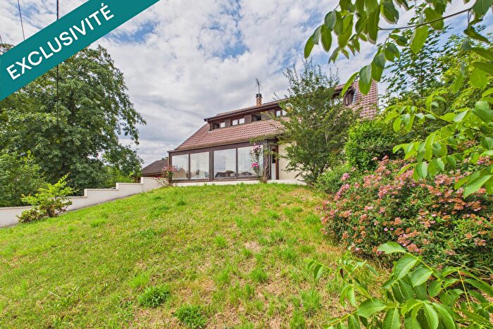 Maison 5 pièces à Le Clerjus, à vendre