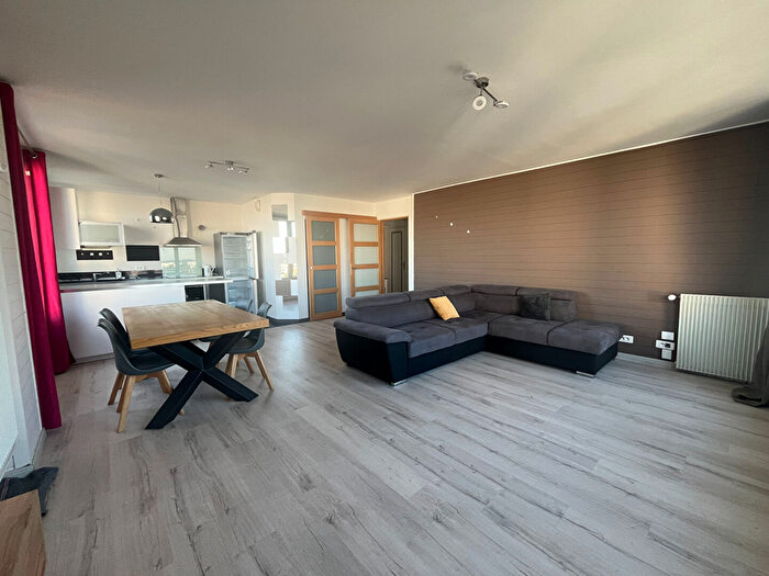 Appartement à louer - Tours, Rives du Cher - 3 pièces - 2 chambres