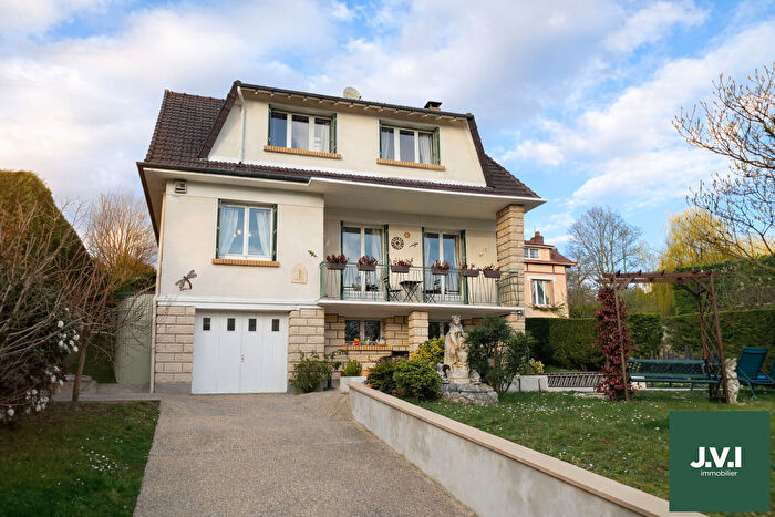 Maison à vendre - Montmorency, Centre Montmorency - 8 pièces - 5 chambres