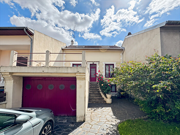 Maison 6 pièces à vendre à Montreuil, Ruffins, Théophile Sueur