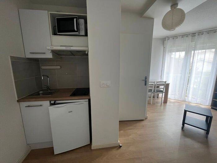 Noës, Pessac : Appartement 1 pièce à louer